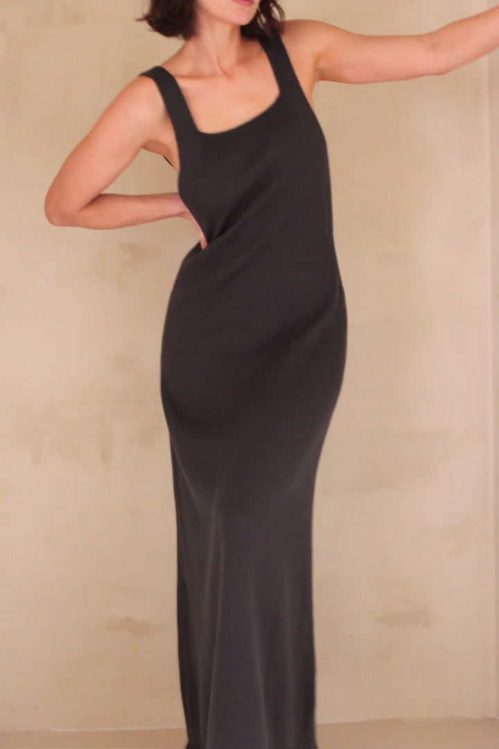 DRESSES / JUMPSUITS – NA NIN