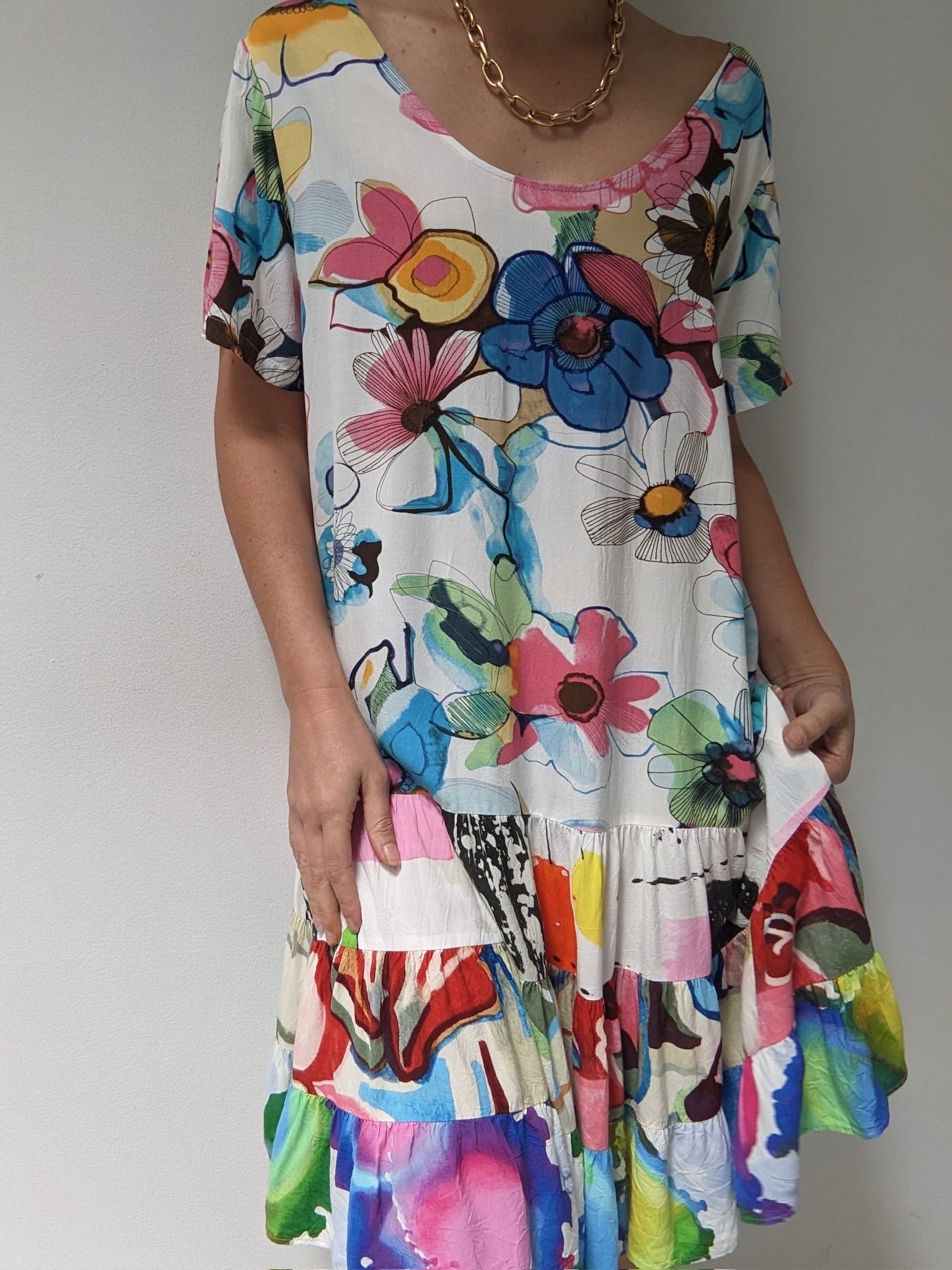 VINTAGE DRESSES / JUMPSUITS / SUITS – NA NIN