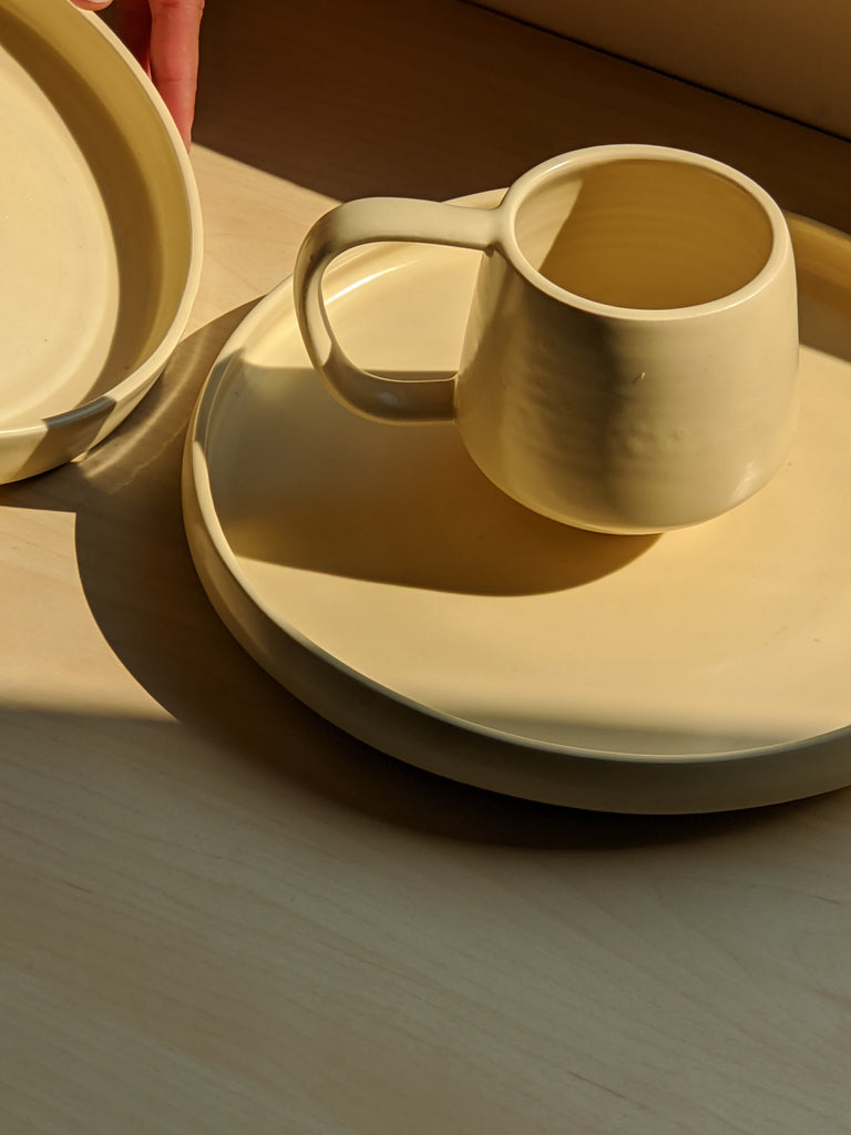 Emily Wicks Dinner Plate / Available in Sand – NA NIN
